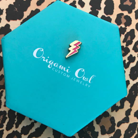 Origami Owl | Jewelry | 5 For 9 Origami Owl Goldpink Lightning Bolt 2i ...